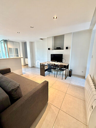 Appartement à vendre - Fleury-les-Aubrais, Clos de la Grande Salle, Villevaude, Vallée, Ormes du Mail - 1 pièce - 1 chambre