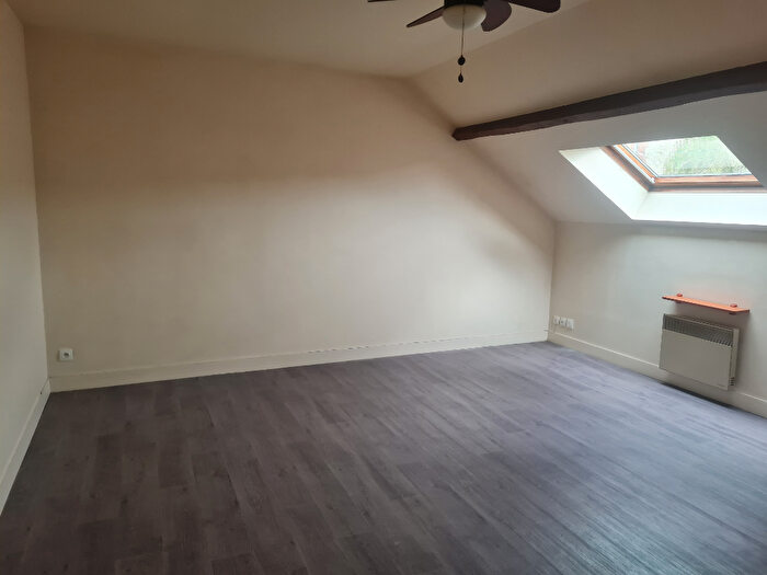 Montereau-Fault-Yonne, Ville basse - Appartement 3 pièces à louer