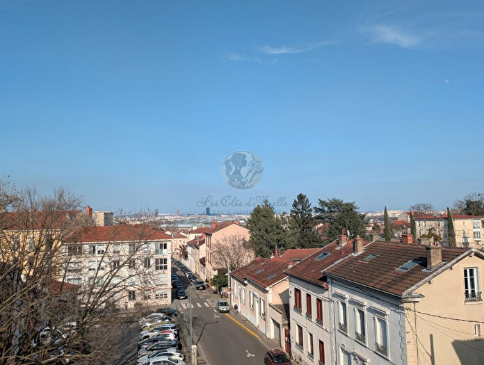 Appartement à vendre - Oullins, Centre-ville - 2 pièces - 1 chambre