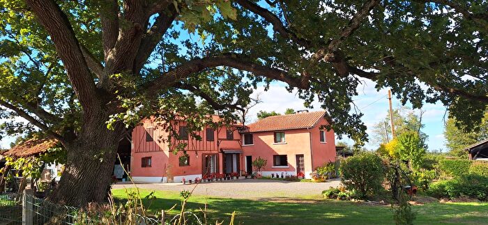 Maison à vendre - Trie-sur-Baïse - 6 pièces - 3 chambres