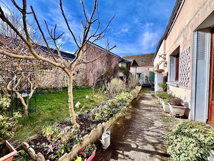 Maison à vendre - Boynes - 5 pièces - 2 chambres