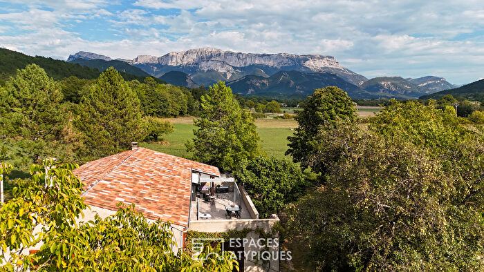 Ponet-et-Saint-Auban : Maison 6 pièces à vendre