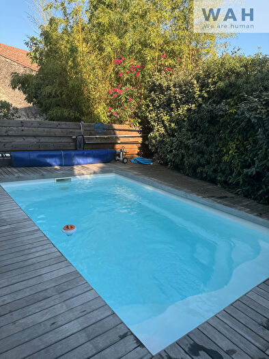 Maison à louer - Sommières - 6 pièces - 4 chambres