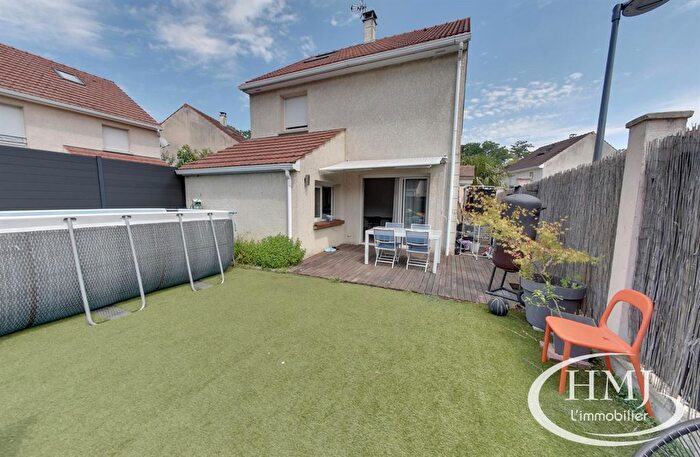 Maison 6 pièces à Lisses, à vendre