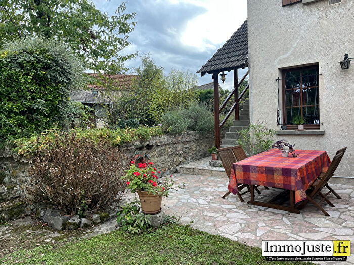 Maison 7 pièces à Auffargis, à vendre