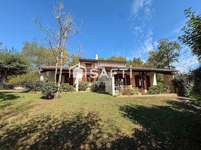 Maison à vendre - Saint-Sulpice-et-Cameyrac - 8 pièces - 4 chambres