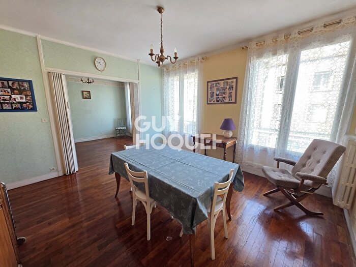 Appartement à vendre - Vire, Centre-ville, Gare - 3 pièces - 2 chambres