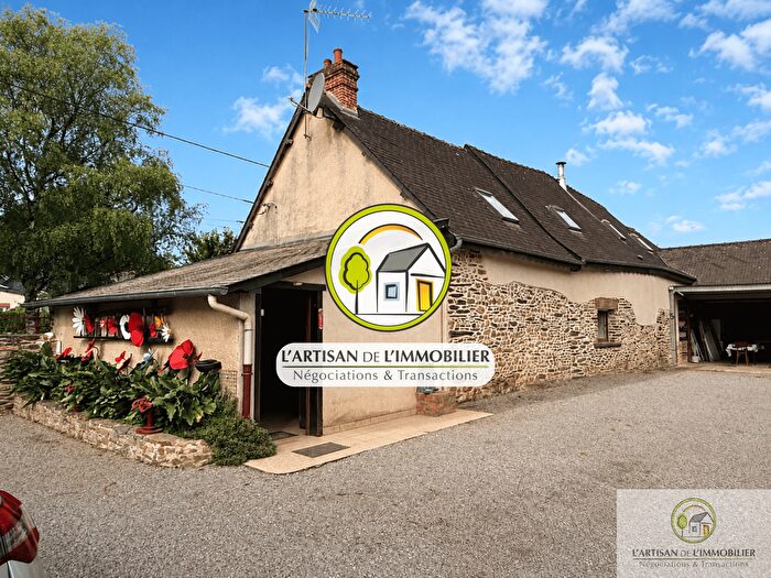 Maison 8 pièces à Orgères, à vendre