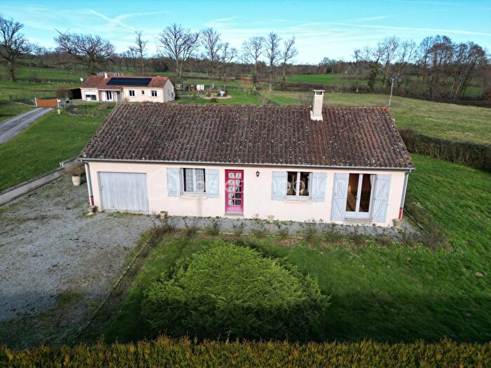 Maison à vendre - Droux - 4 pièces - 3 chambres