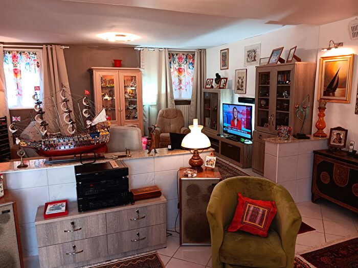 Maison à vendre - Imphy - 8 pièces - 5 chambres