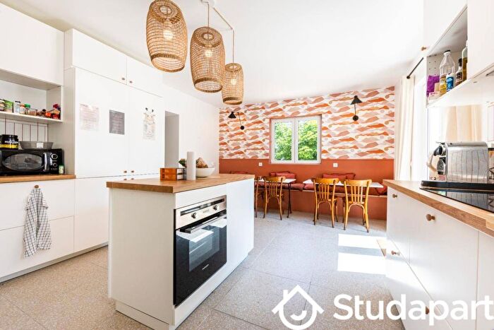 Appartement à louer - Barmonts, Villejuif - 1 pièce - 2 chambres