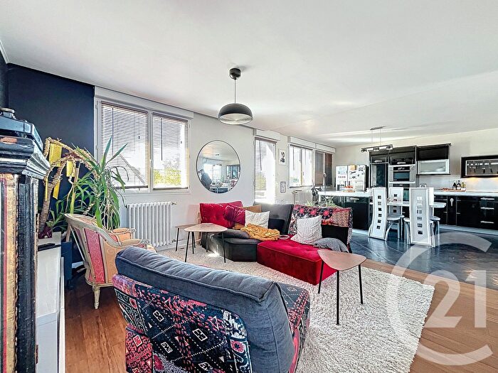 Maison à vendre - Mozac - 5 pièces - 2 chambres