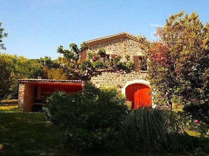 Maison à louer - Aubignas - 4 pièces - 2 chambres