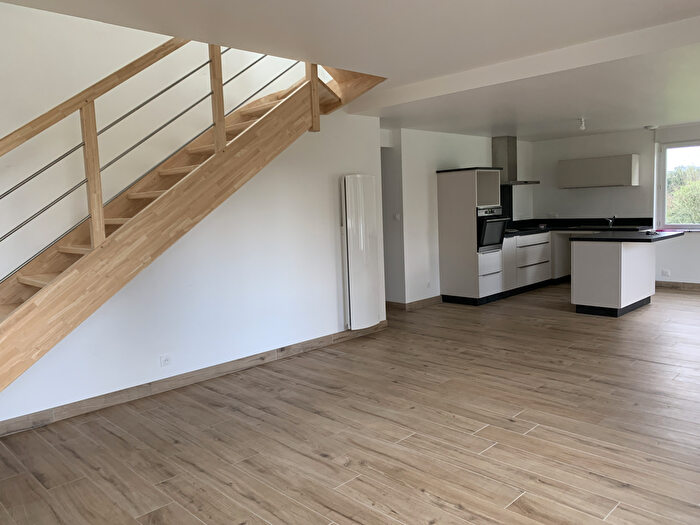 Guénin : Maison 5 pièces à louer