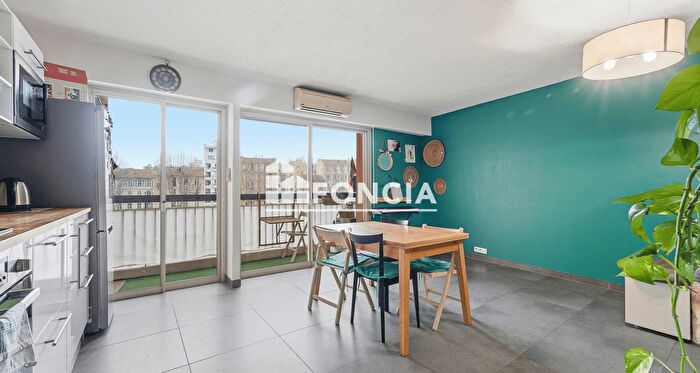 Appartement à vendre - Nice, Saint-Roch - 3 pièces - 2 chambres