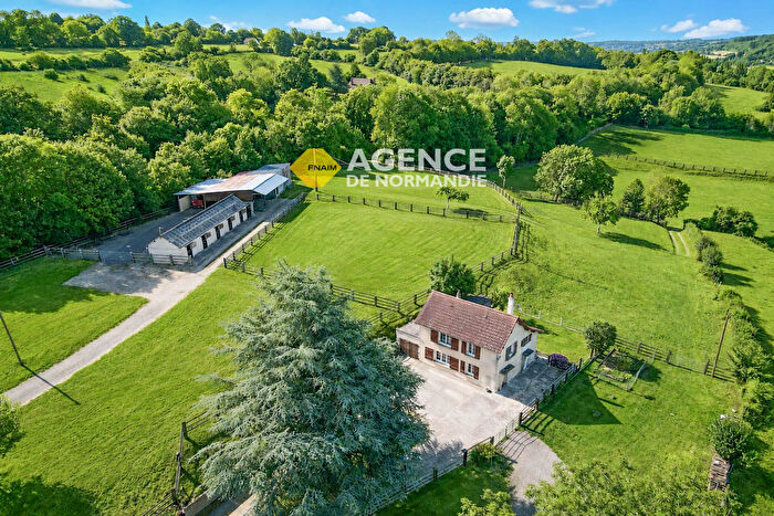 Vimoutiers : Maison 5 pièces à vendre