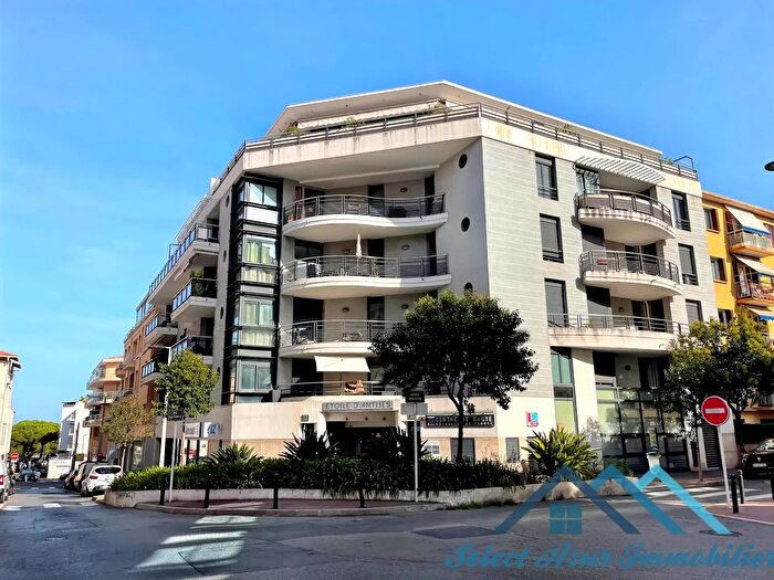 Appartement à vendre - Antibes, Coeur de ville - 3 pièces