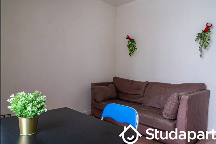 Appartement à louer - Vallée de Fécamp, Paris ème arrondissement - 1 pièce