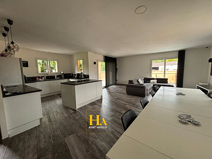 Maison à vendre - Bourg-de-Péage - 8 pièces - 5 chambres
