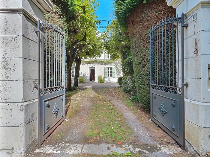 Fontcouverte - Maison 8 pièces à vendre