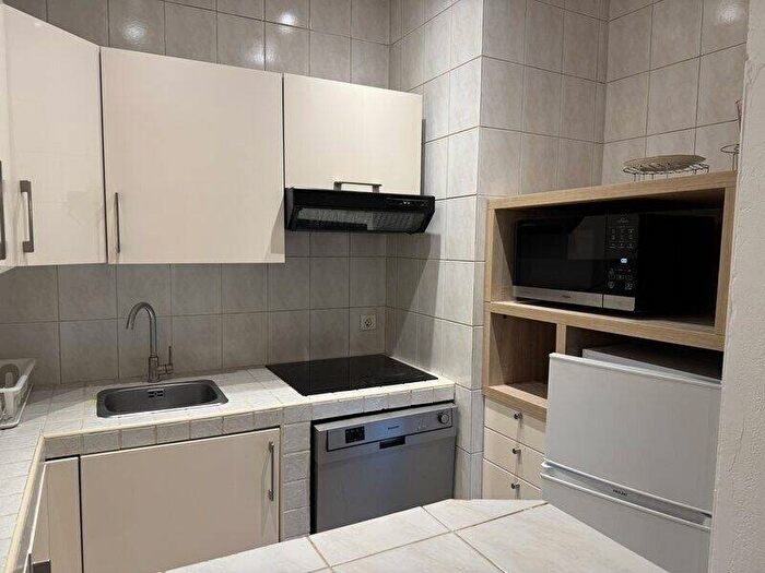 Appartement à louer - Marseille er arrondissement - 2 pièces - 1 chambre
