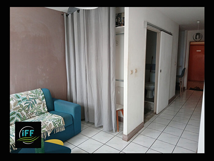 Appartement à louer - Saint-Denis, Le Moufia, Sainte-Clotilde - 1 pièce