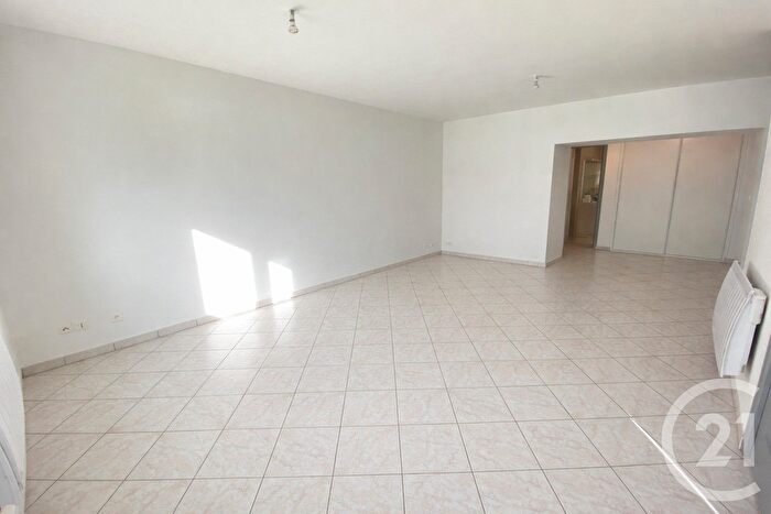 Maison à louer - Fay-de-Bretagne - 5 pièces - 4 chambres