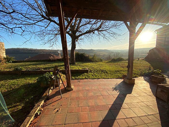 Maison à vendre - Castelnau-Barbarens - 6 pièces - 4 chambres