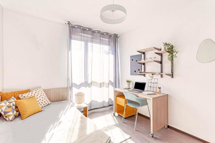 Appartement à louer - Ilot Er Mai, Clermont-Ferrand - 1 pièce