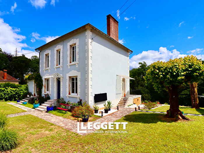 Maison 7 pièces à Piégut-Pluviers, à vendre