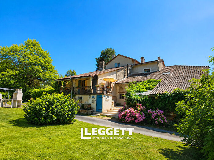 Maison 12 pièces à vendre à Vieux-Mareuil