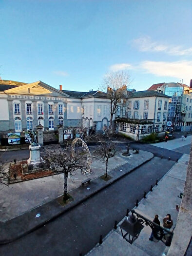 Appartement à vendre - Aurillac, Centre-ville - 2 pièces - 1 chambre