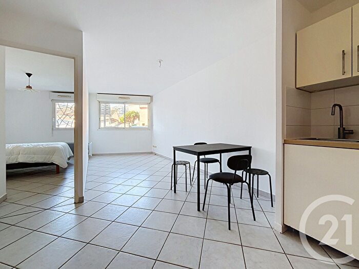 Marseille 8ème, Vielle Chapelle : Appartement 2 pièces à louer