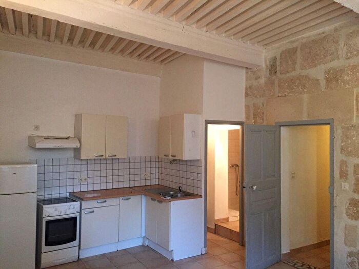 Appartement 2 pièces à Roquemaure, à louer