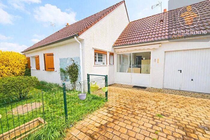 Maison à vendre - Beaugency - 4 pièces - 2 chambres