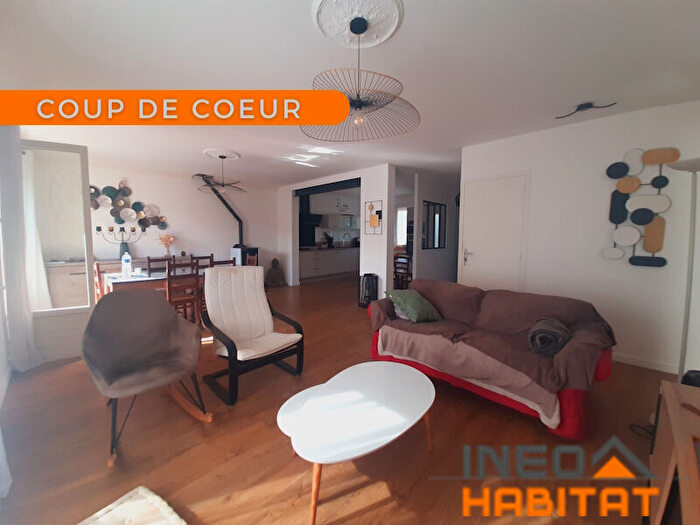 Maison à vendre - Montreuil-le-Gast - 5 pièces - 4 chambres