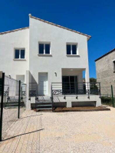 Maison à louer - Bellegarde - 4 pièces - 3 chambres