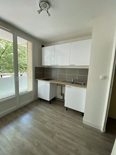 Appartement à vendre - Chambéry, Centre-ville - 2 pièces - 1 chambre