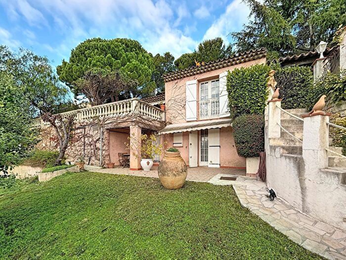 Maison à vendre - Vallauris, Les Issarts, Subreville - 7 pièces - 1 chambre