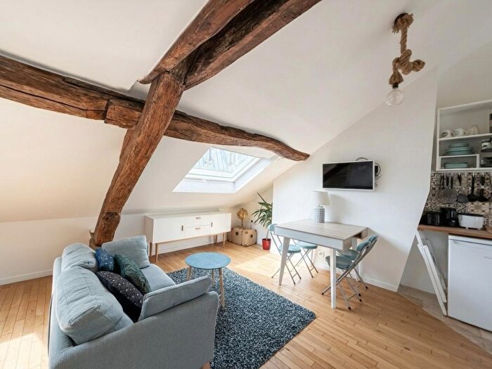 Appartement 1 pièce à Paris 18ème, à louer
