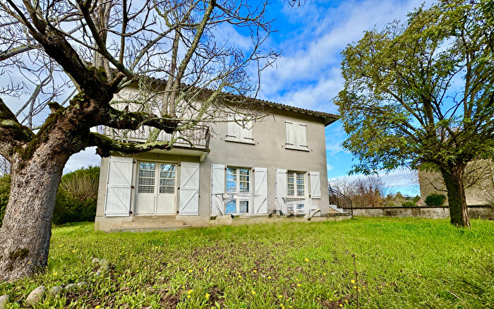 Maison à vendre - Saint-Julien-de-Lampon - 9 pièces - 5 chambres