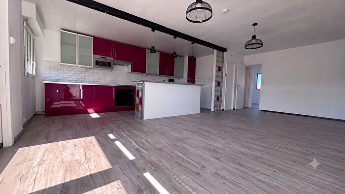 Appartement 5 pièces à vendre - Corbeil-Essonnes, Pressoir, Prompt