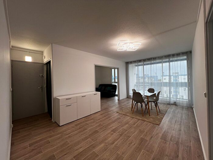 Appartement à louer - Mérignac, Capeyron - 3 pièces - 2 chambres