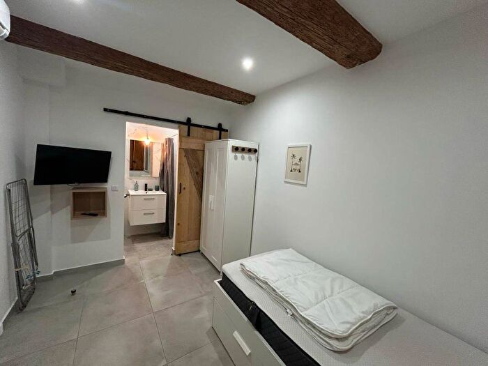 Appartement à louer - Saint Roch, Toulon - 1 pièce