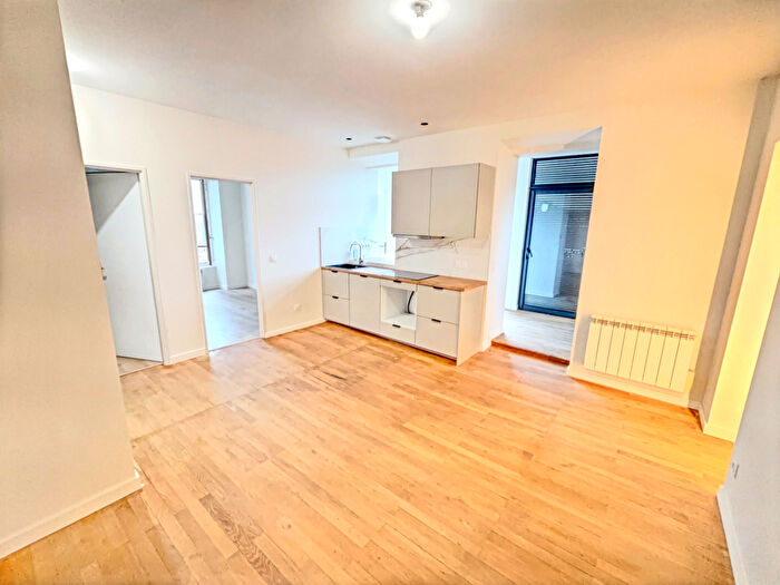 Appartement à louer - Aix-les-Bains, Ouest - 3 pièces - 2 chambres