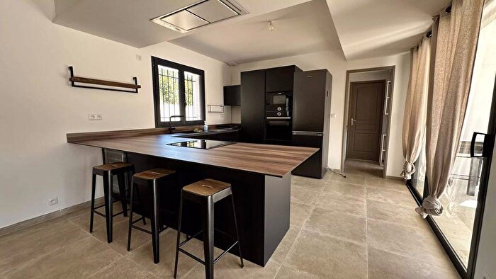 Maison à louer - Meyreuil - 4 pièces - 3 chambres