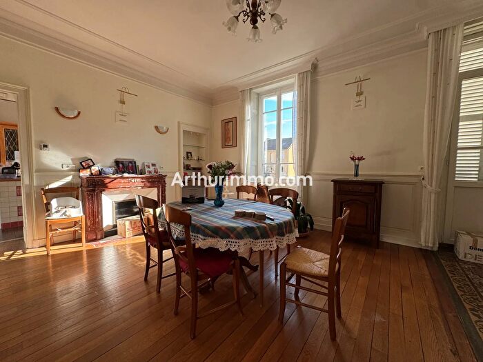 Appartement 3 pièces à Lons-le-Saunier, Gare, Préfecture, Salines, à louer
