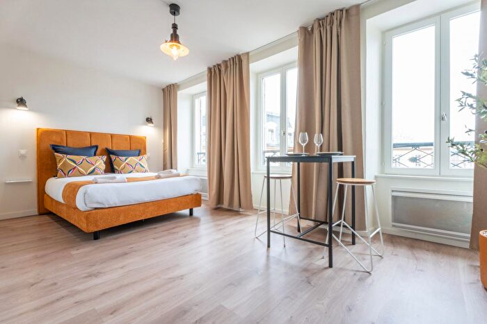 Appartement à vendre - Mulhouse, Centre historique - 1 pièce