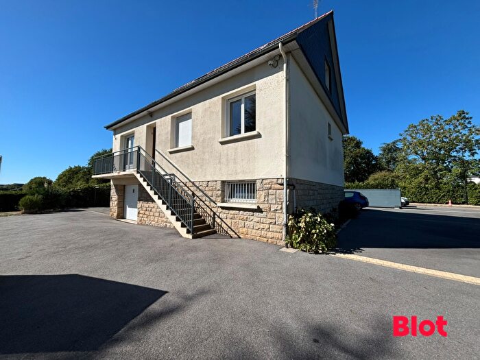 Crevin : Maison 9 pièces à vendre