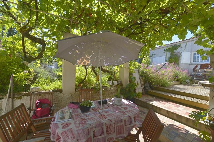 Maison 7 pièces à vendre à Barzan